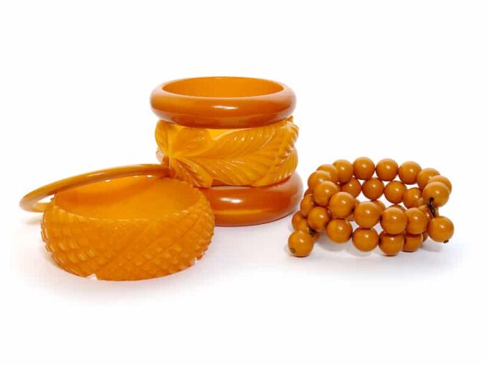 Bakelite_examples – Antique Jewelry University