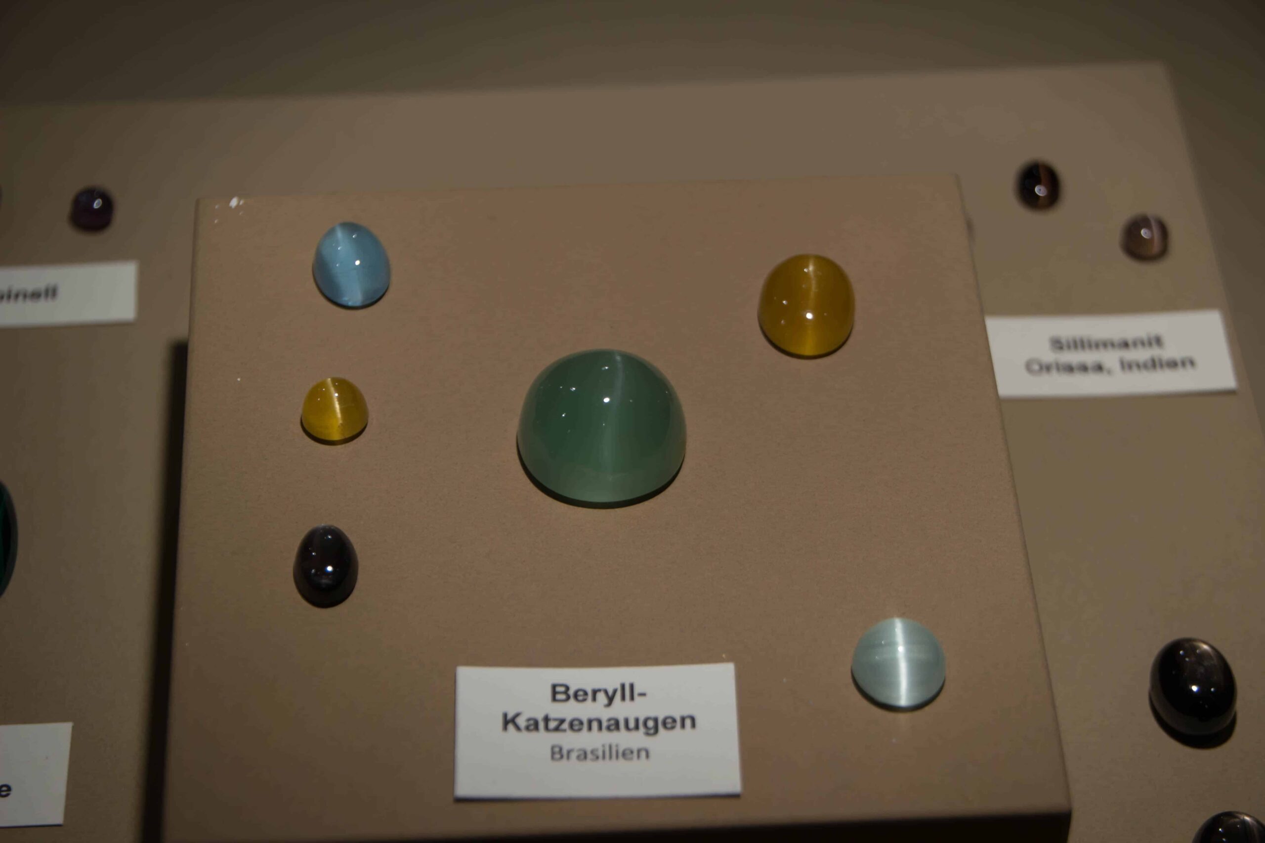 Beryl_Cats_eyes – Antique Jewelry University