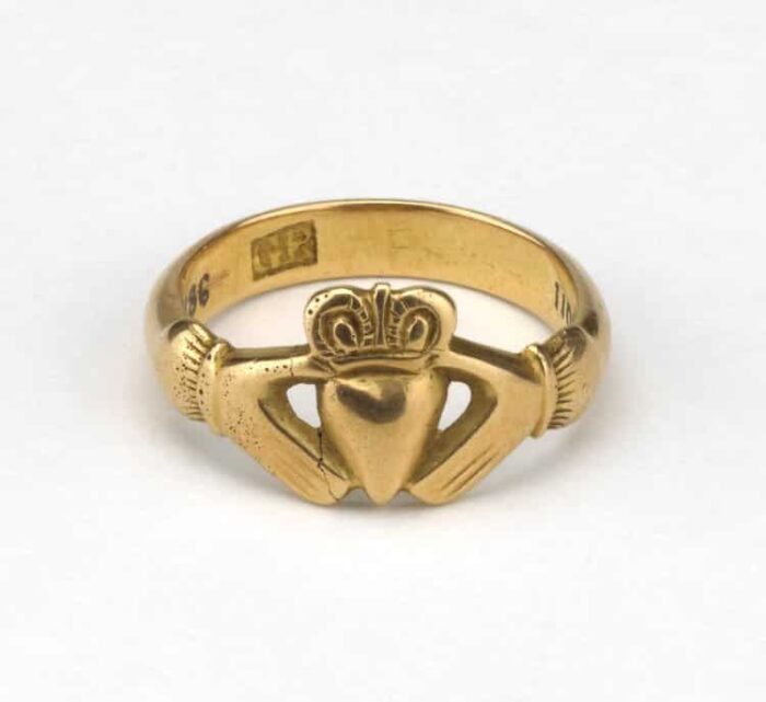 Claddagh Ring – Antique Jewelry University