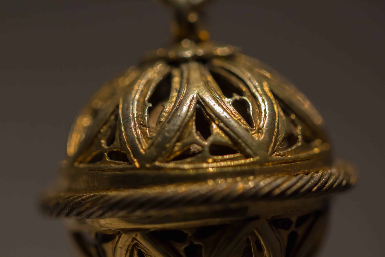 Golden_Pomander_Gilt_Silver_c_1500 – Antique Jewelry University