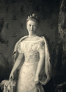 Queen_Wilhelmina2 – Antique Jewelry University