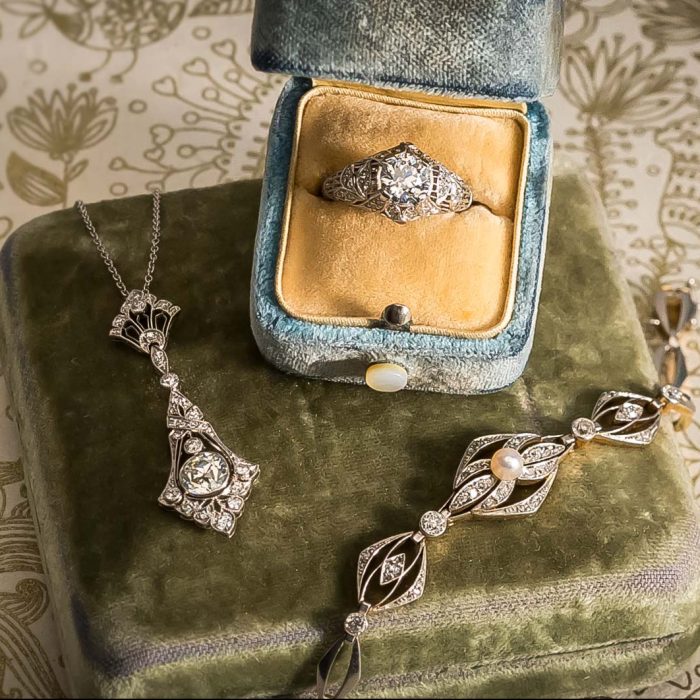 Learn with Lang – Antique Jewelry University