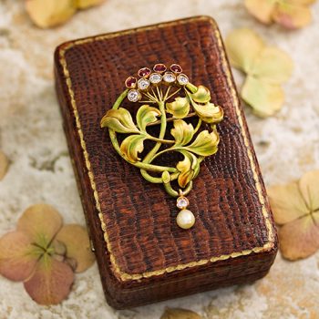 Foil Backed – Antique Jewelry University